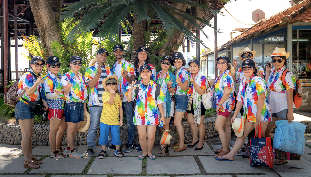 Plan the Ultimate Family Reunion Weekend: An Essential Guide